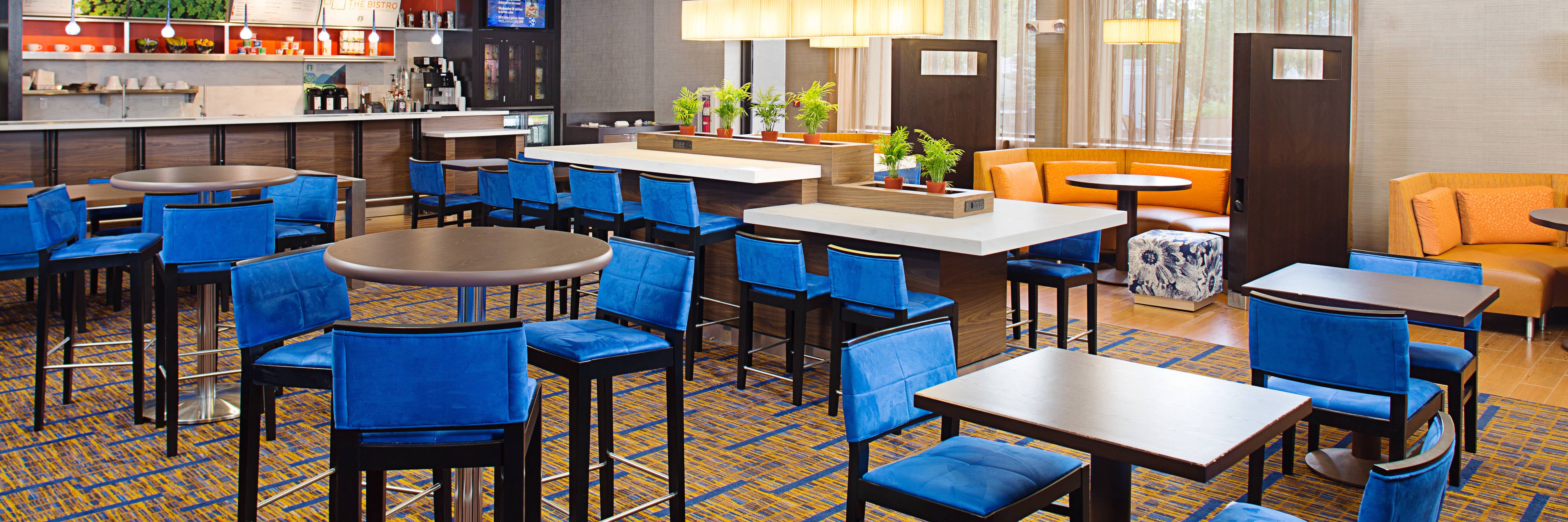 Courtyard Montvale - Pet-Friendly Hotel with Fitness Center & Bar