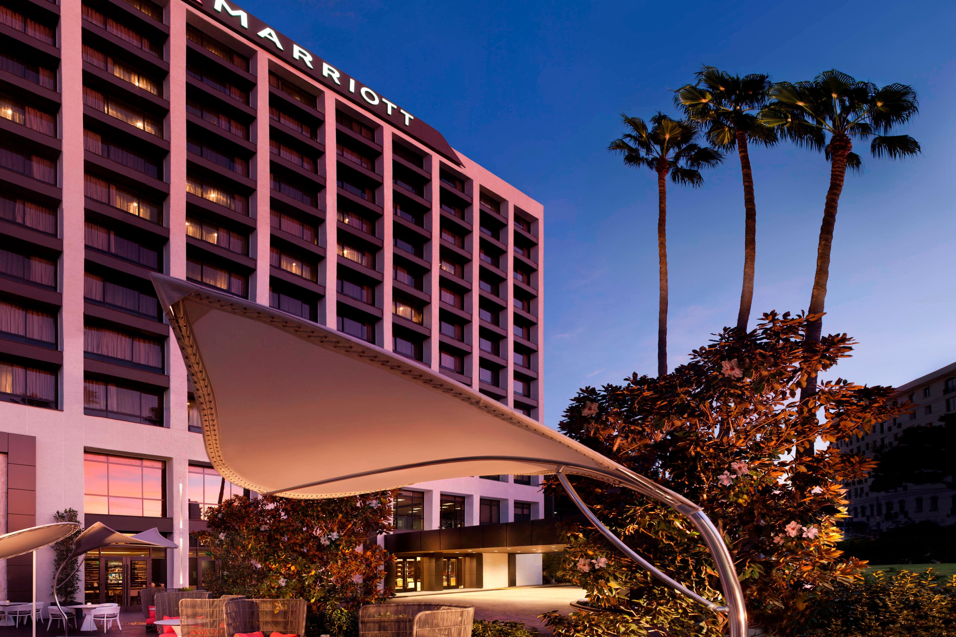 Hotel near Hollywood Bowl | Beverly Hills Marriott | Marriott Bonvoy ...
